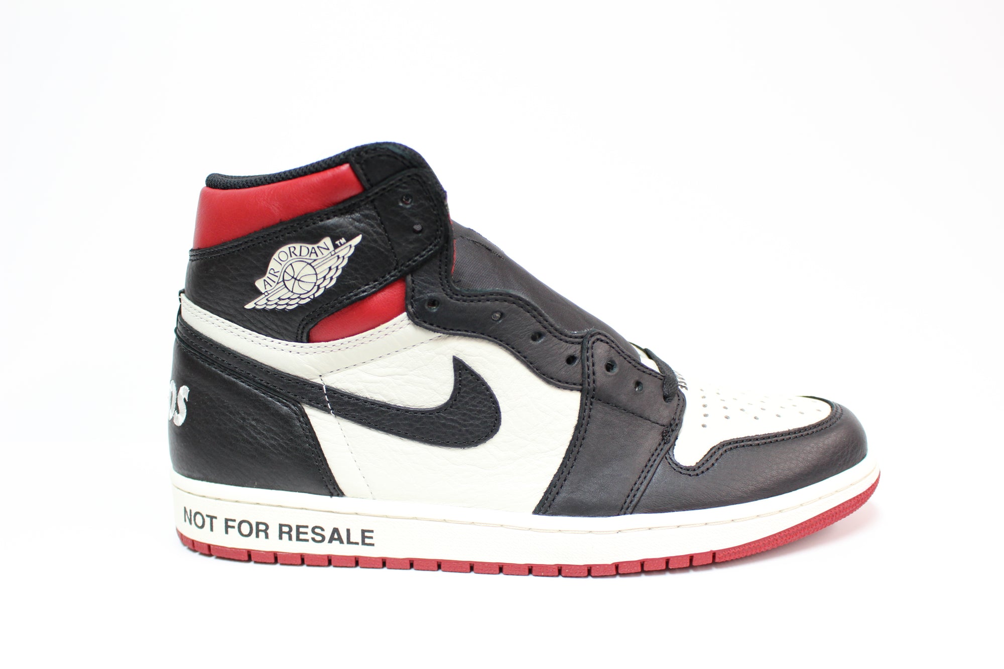 Chilly Kicks Sneaker Shop – ChillyKicks